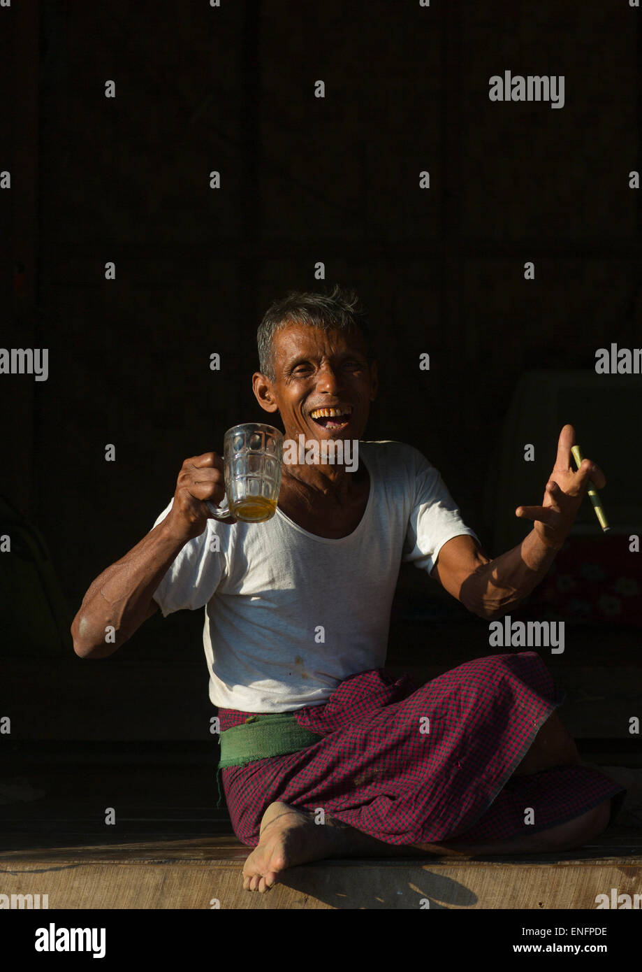 Myanmar 969 movement hi-res stock photography and images - Alamy