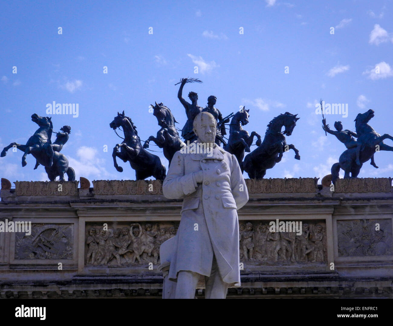 Palermo, Sicily, Tourism, Statues, cathedral, opera house, streets ...