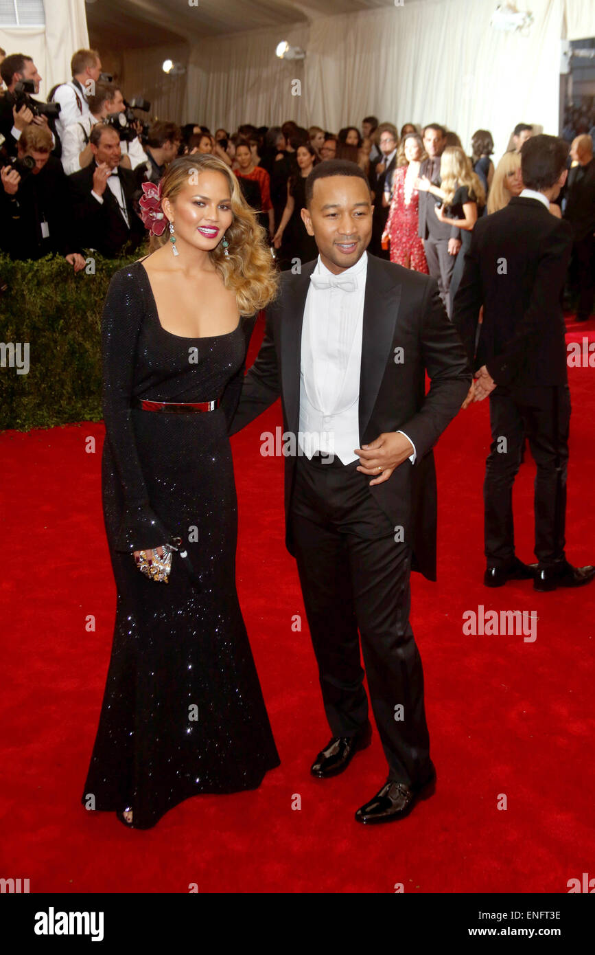 Singer john legend wife chrissy hi-res stock photography and images - Alamy