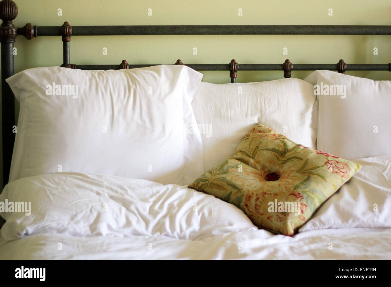 Bed overnight stay hotel hi-res stock photography and images - Alamy