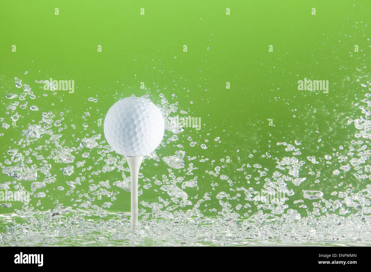 Golf ball drop hi-res stock photography and images - Alamy