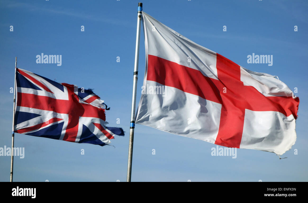Cross of st george hi-res stock photography and images - Alamy