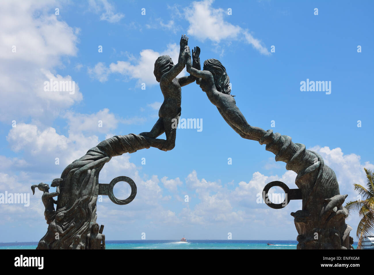 Mermaid statue playa del carmen hi-res stock photography and images - Alamy