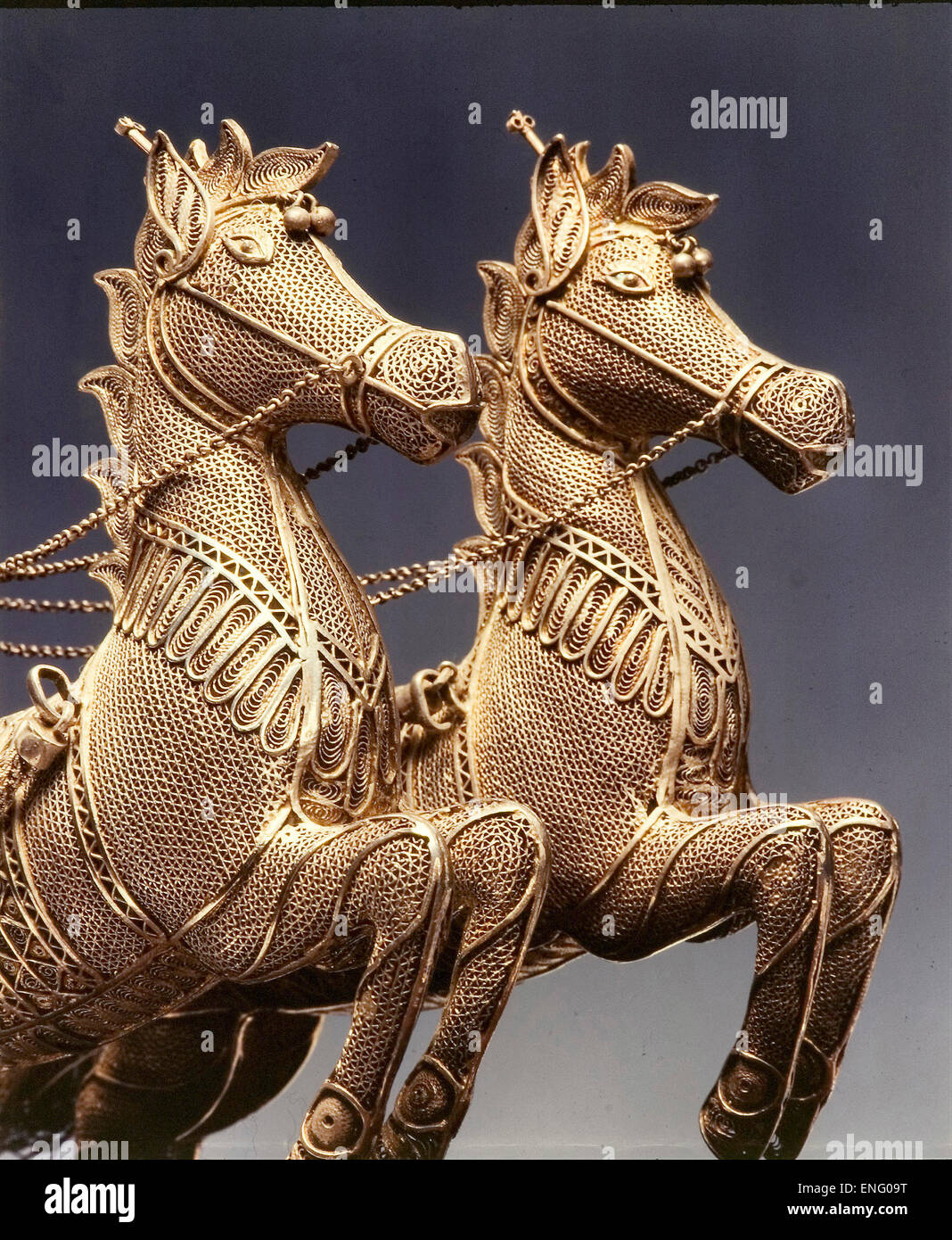 Silver filigree work hi-res stock photography and images - Alamy