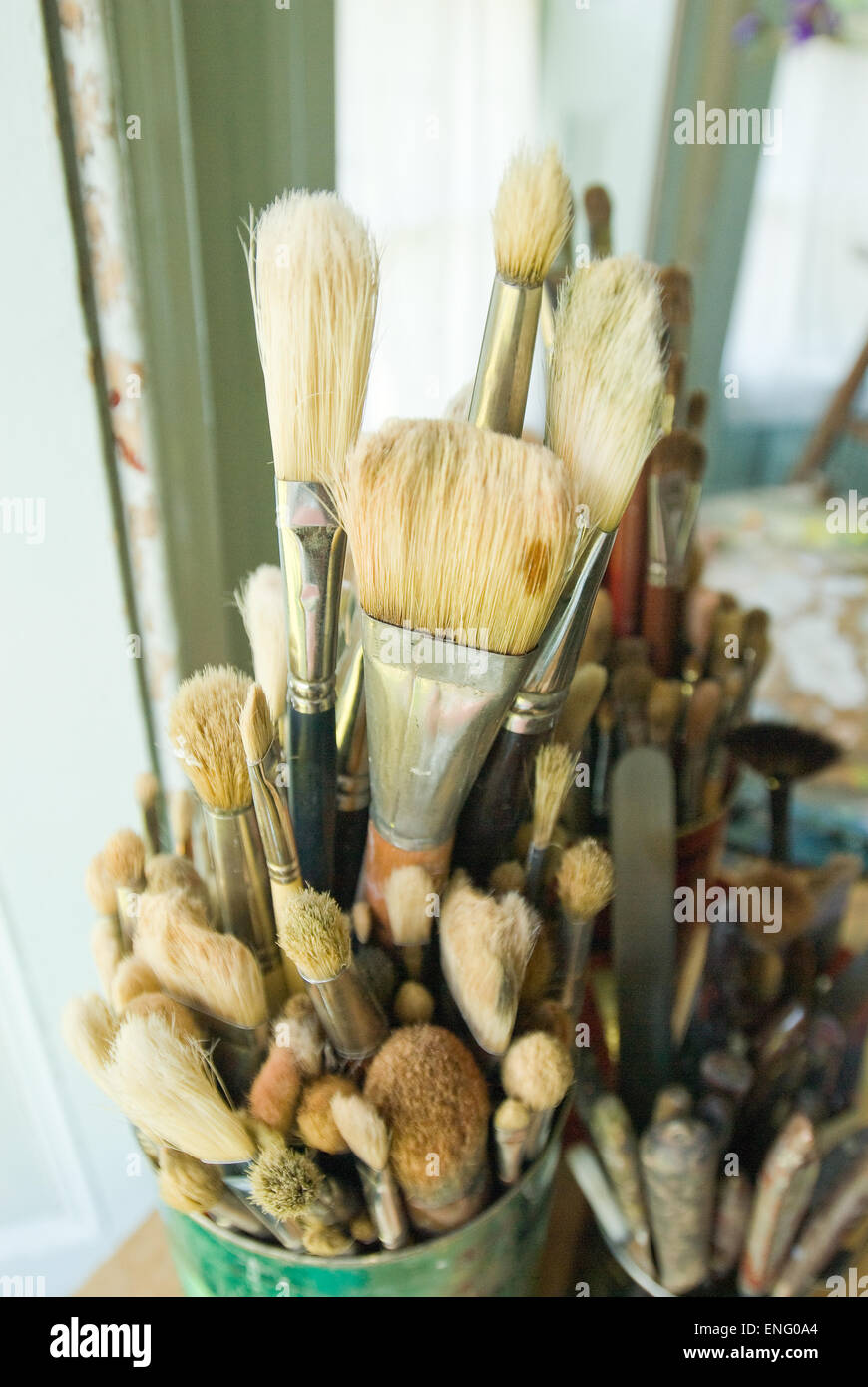 Types of brushes hi-res stock photography and images - Alamy