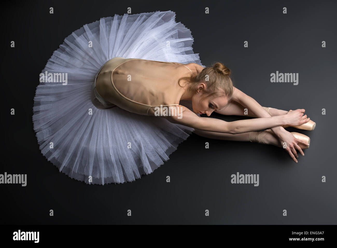 Ballerina black and white hi-res stock photography and images - Alamy