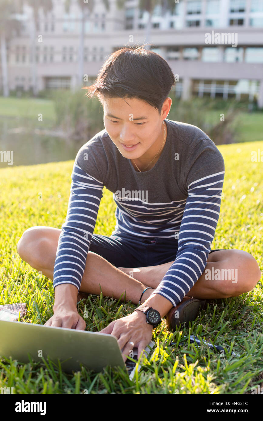 Korean typing hi-res stock photography and images - Alamy