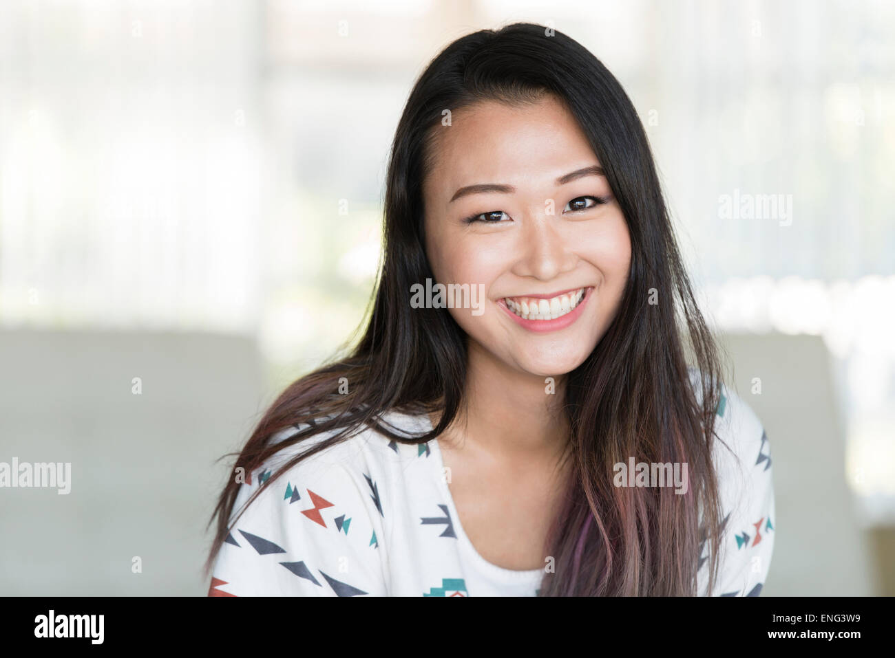 Portrait young korean lady hi-res stock photography and images - Alamy