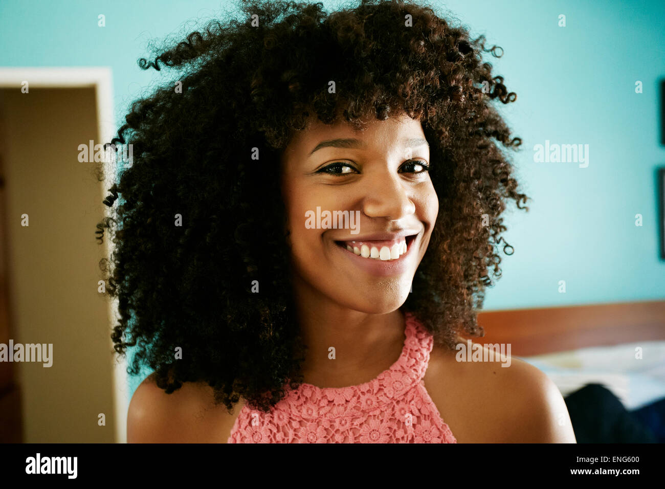 Smiling face hi-res stock photography and images - Alamy
