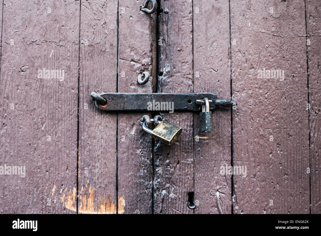 Padlocks on door hi-res stock photography and images - Alamy