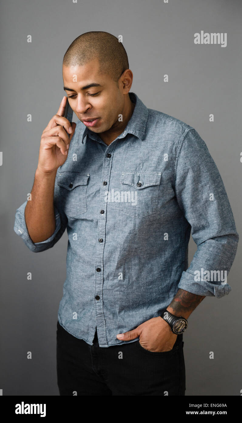 Man standing talking front view hi-res stock photography and images - Alamy