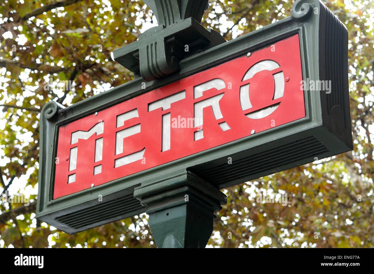 Paris subway metropolitan entry sign hi-res stock photography and ...