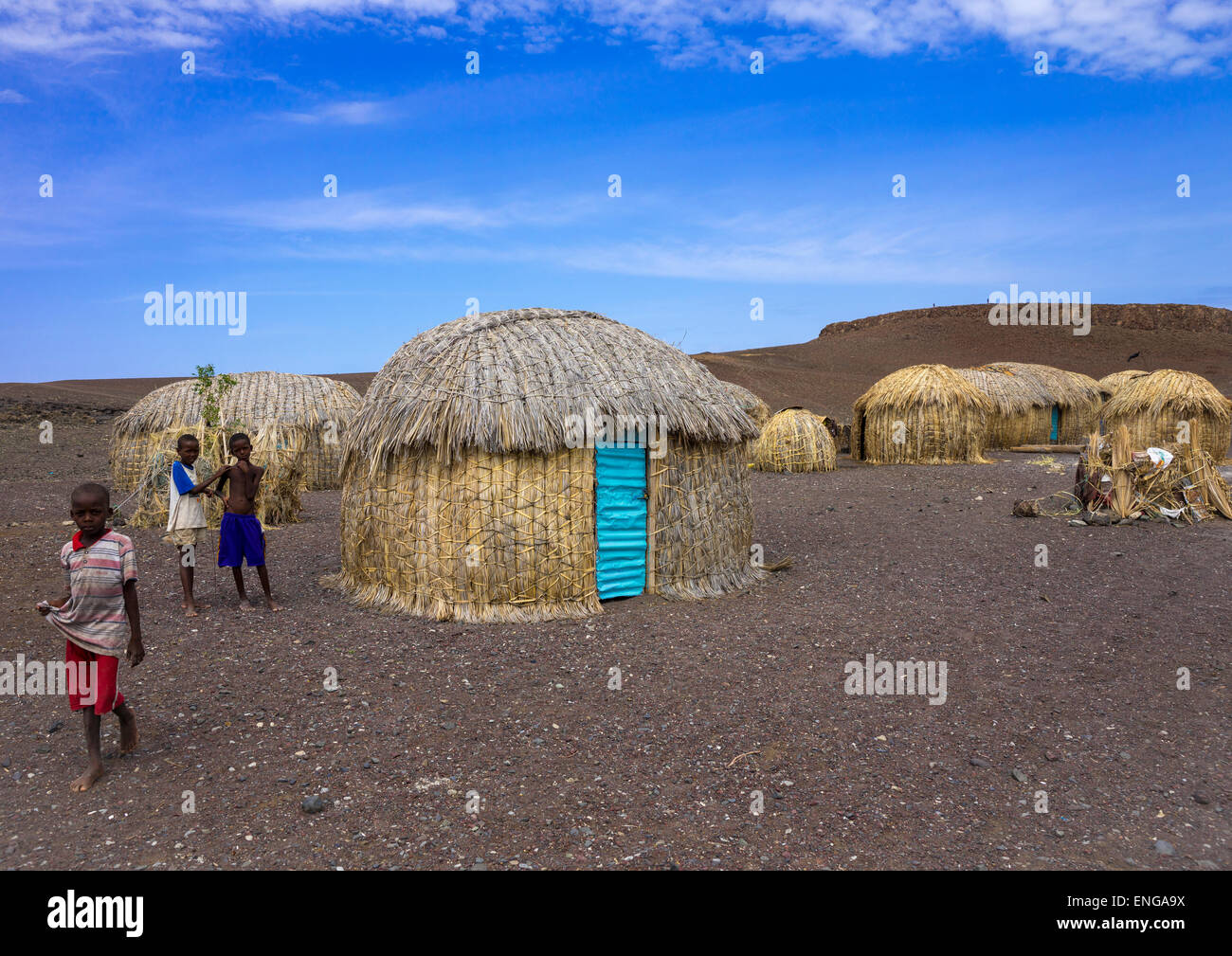 Grass Huts In El Molo Tribe Village, Turkana Lake, Loiyangalani, Kenya ...