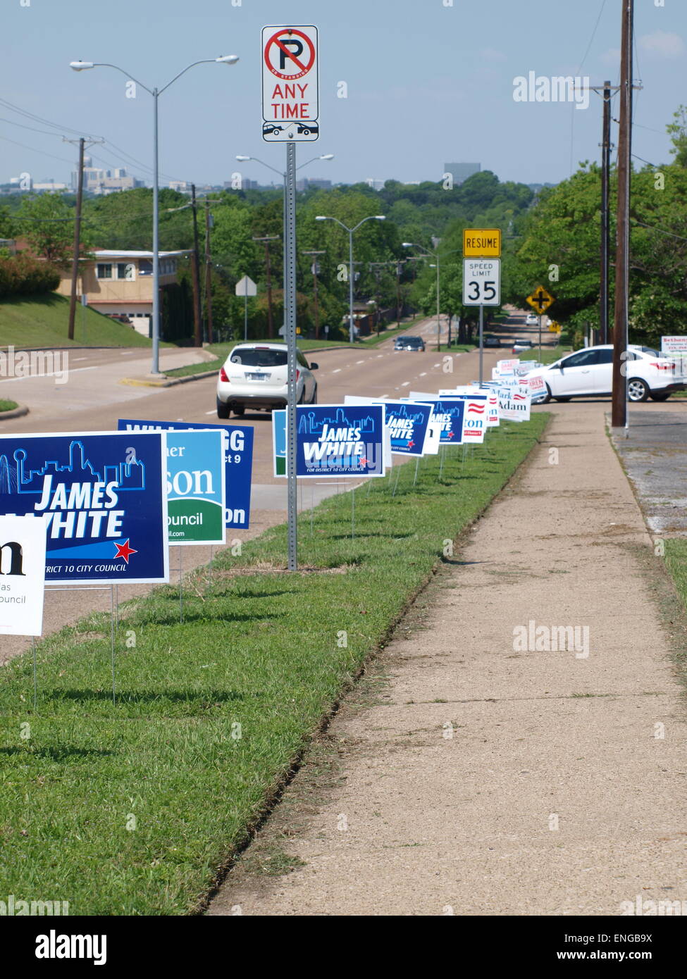 Early voting locations hi-res stock photography and images - Alamy