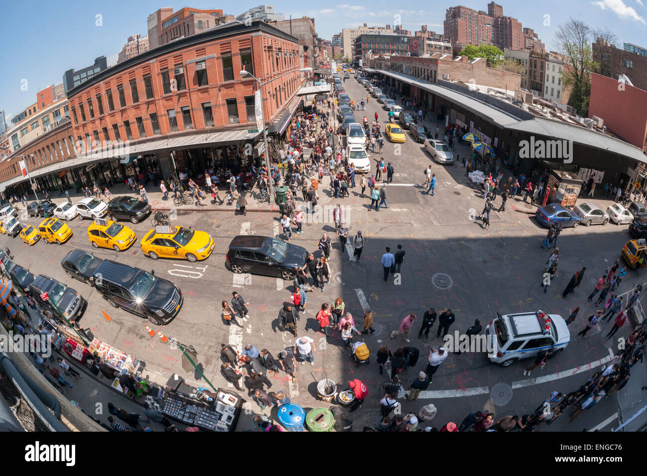 Thousands crowd the trendy Meatpacking District in New York on Saturday ...