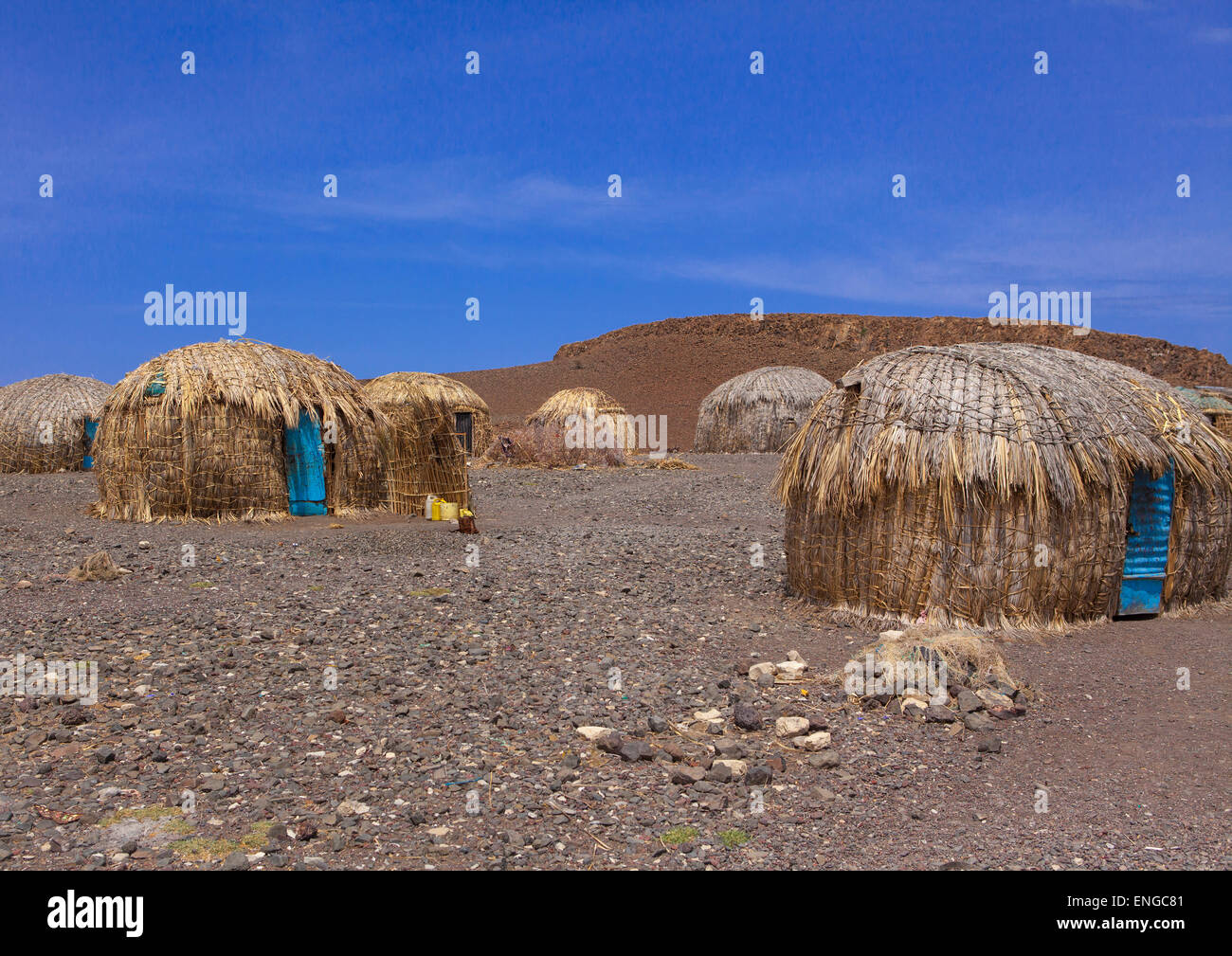 Village tribe huts lake turkana hi-res stock photography and images - Alamy