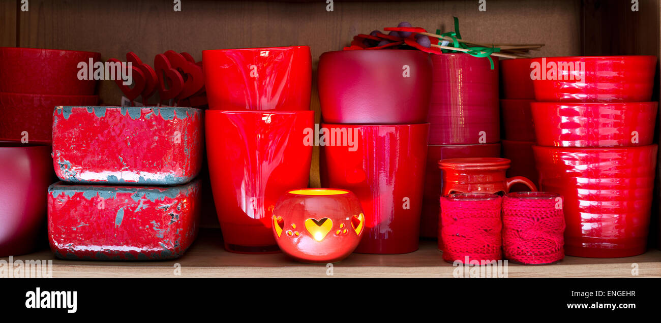Clay planter pots hi-res stock photography and images - Alamy