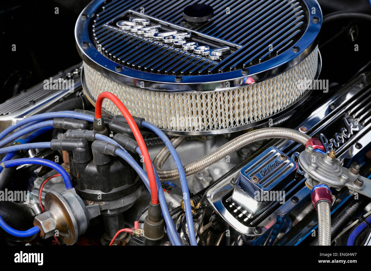 V8 power - the engine of a heavily customised American car with typical ...