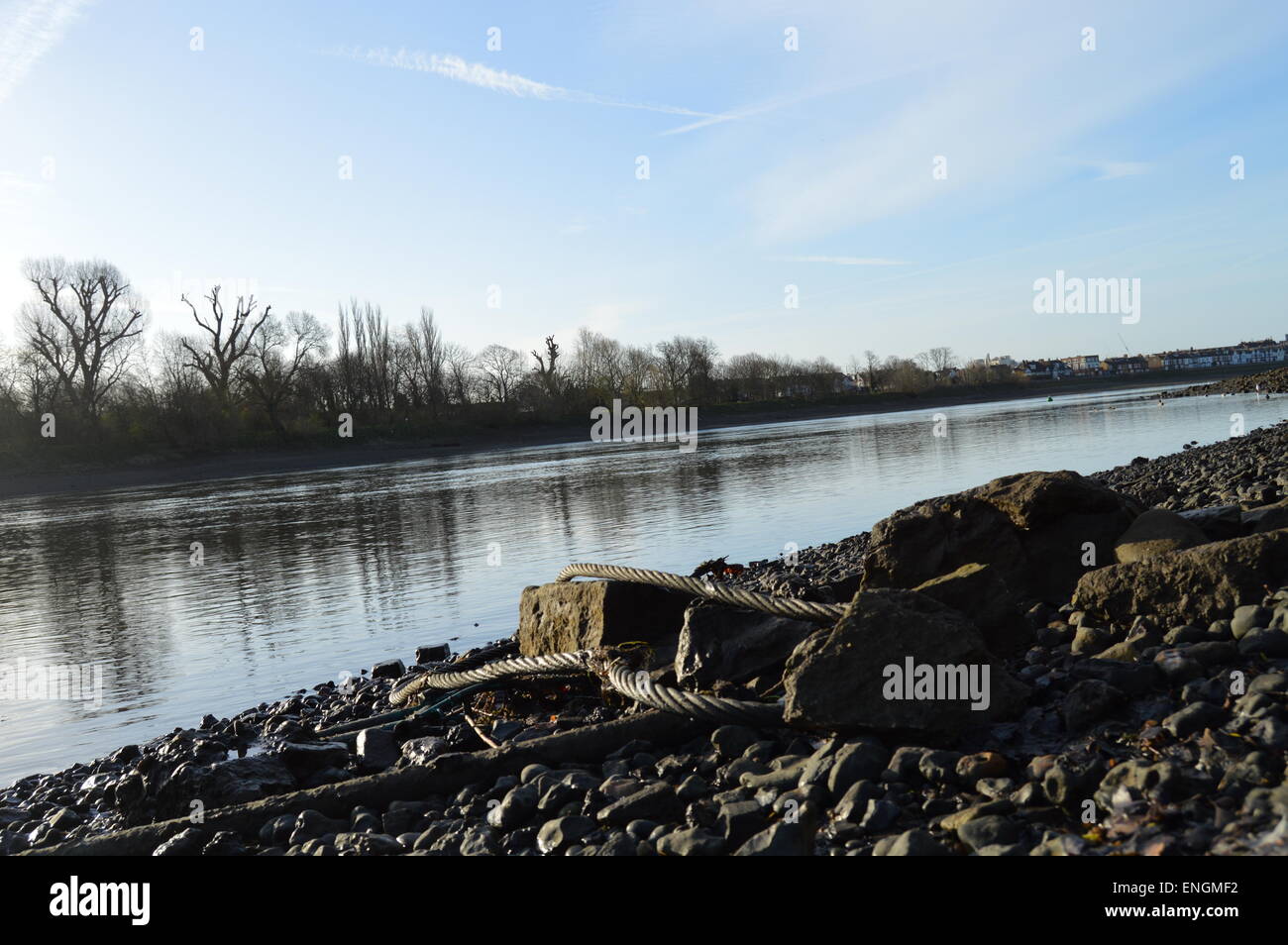 Metal thames hi-res stock photography and images - Alamy
