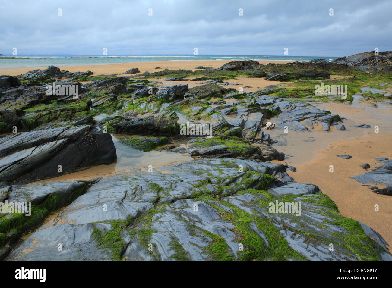 Cornwall rock pools hi-res stock photography and images - Alamy