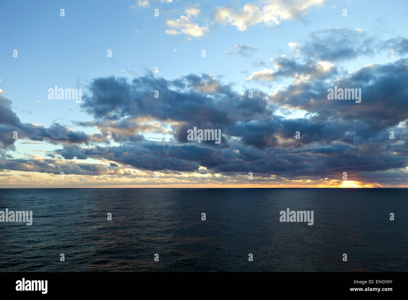 Blue water sky sunset hi-res stock photography and images - Alamy