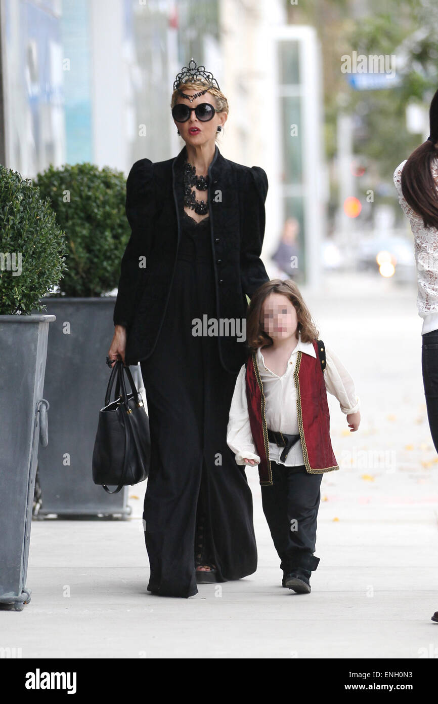 Rachel Zoe and family out shopping on Halloween in West Hollywood ...