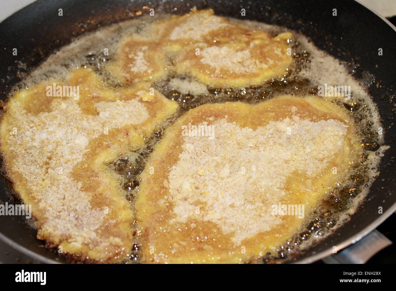 meat chicken breaded Stock Photo - Alamy