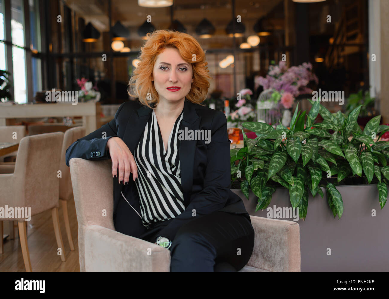 modern and dynamic woman Stock Photo - Alamy