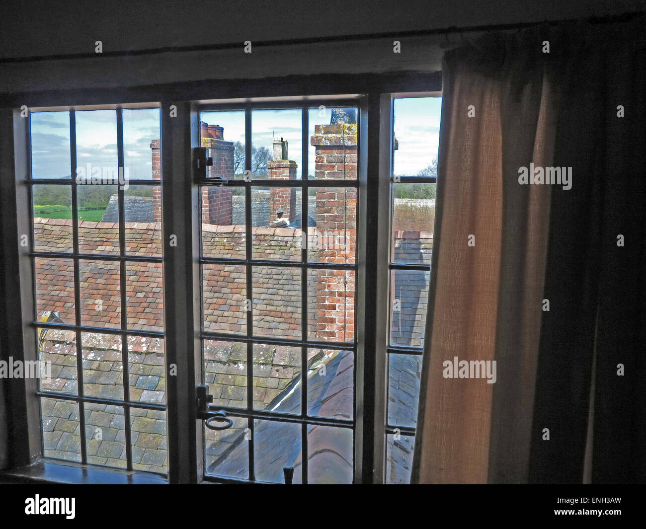 Upper floor window hi-res stock photography and images - Alamy