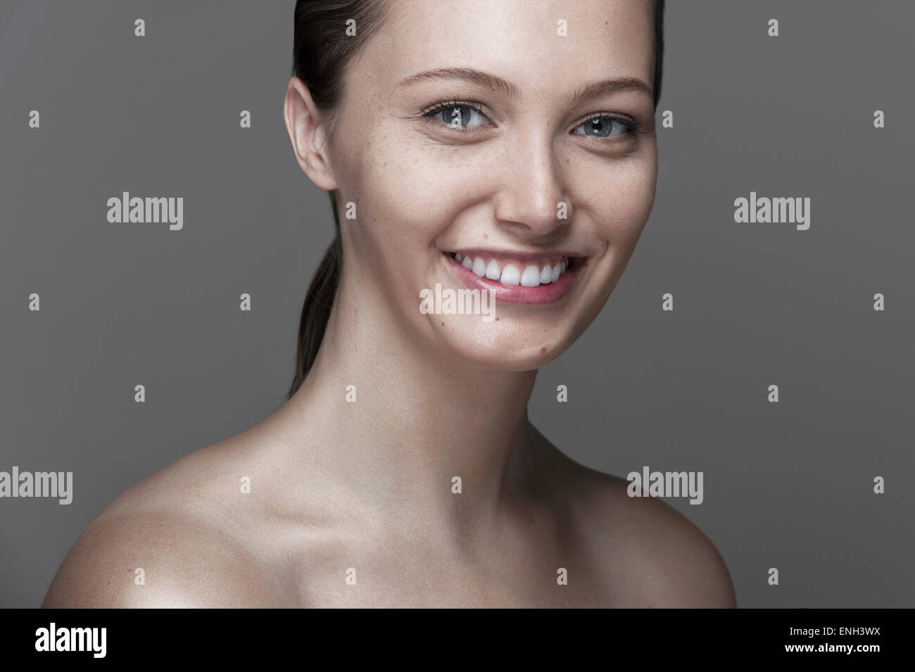 Ponytail freckles hi-res stock photography and images - Alamy