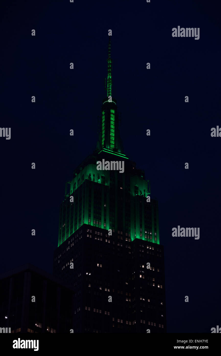 Manhattan, New York, USA. 5th May, 2015. The Empire State Building ...