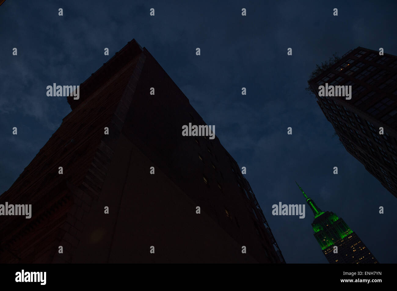 Manhattan, New York, USA. 5th May, 2015. The Empire State Building ...