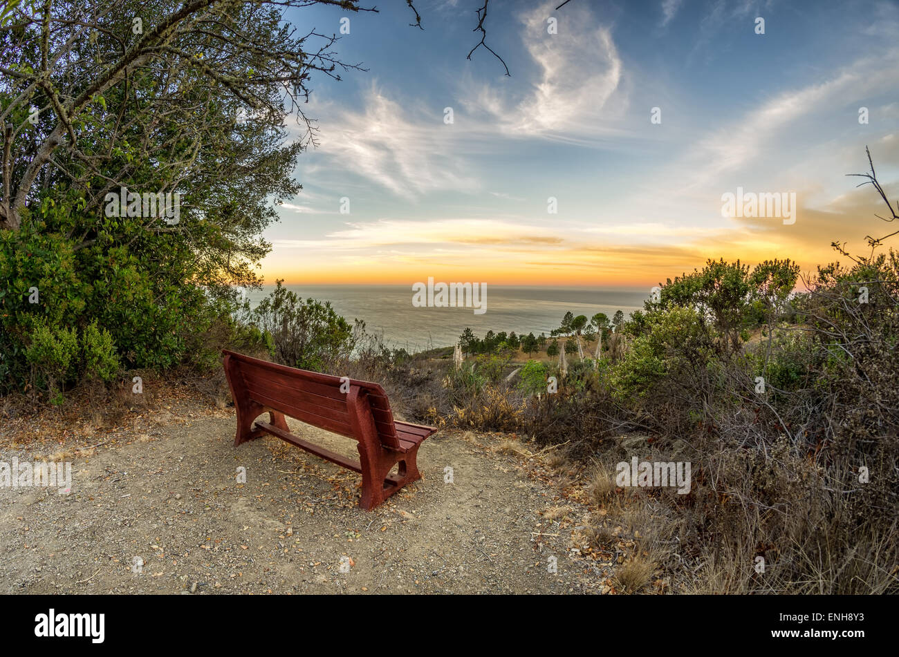 Bench Overlooking the Pacific Ocean at Dawn Stock Photo - Alamy