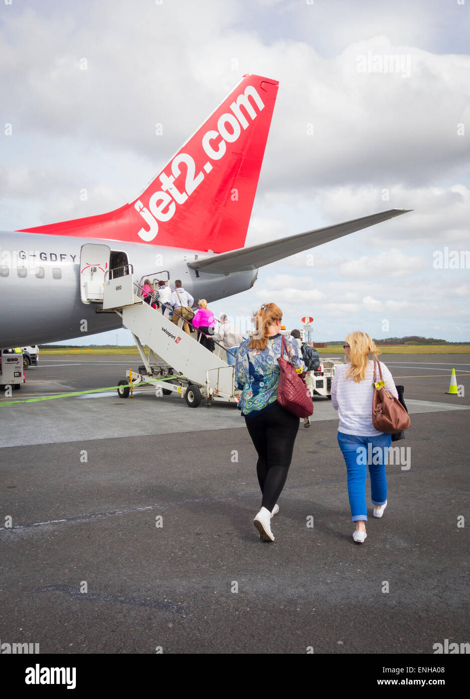 Jet2 hi-res stock photography and images - Alamy