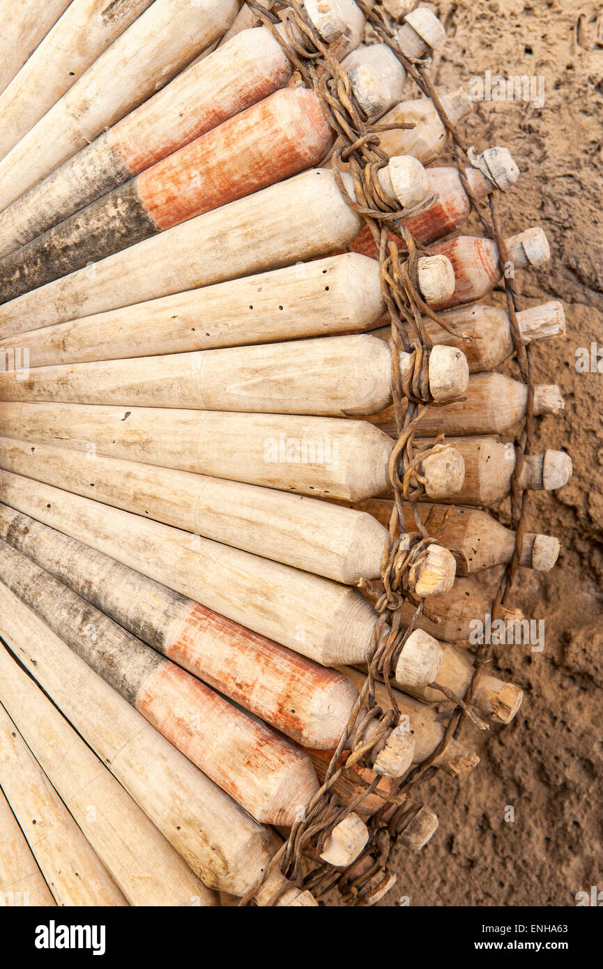 Medieval spinning wheel hi-res stock photography and images - Alamy