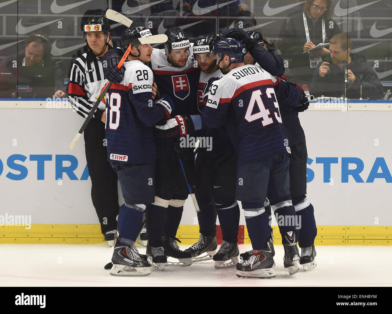 Slovakian team celebrate their victory of the Ice Hockey World ...