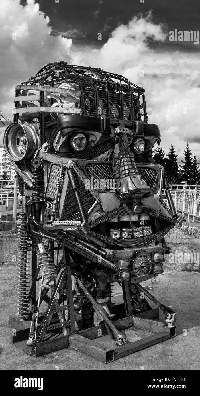 Surreal metal sculpture hi-res stock photography and images - Alamy