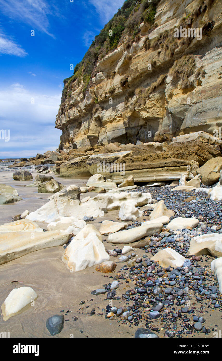 Cliffs of fossils hi-res stock photography and images - Alamy
