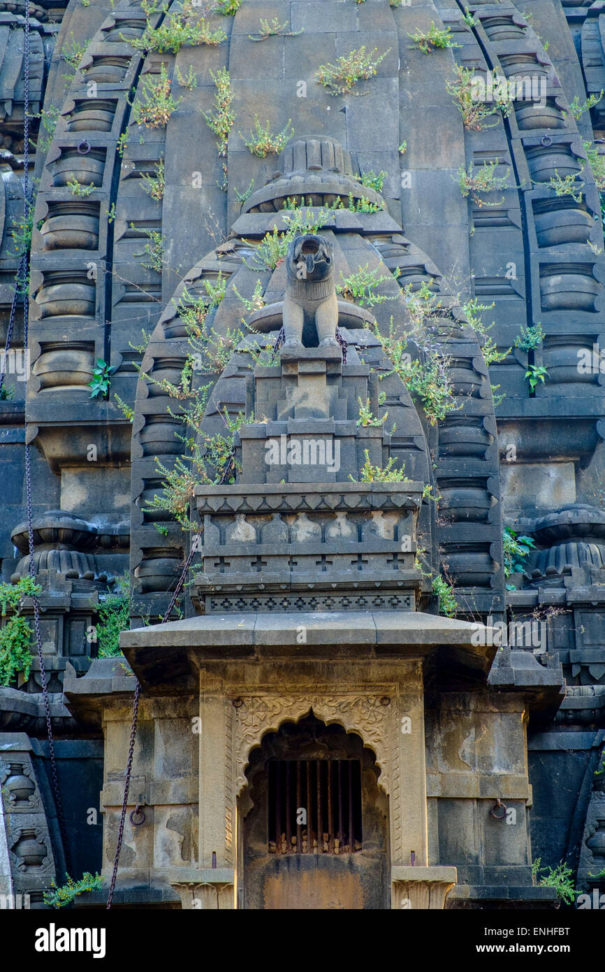 Maheshwar temple narmada hi-res stock photography and images - Alamy