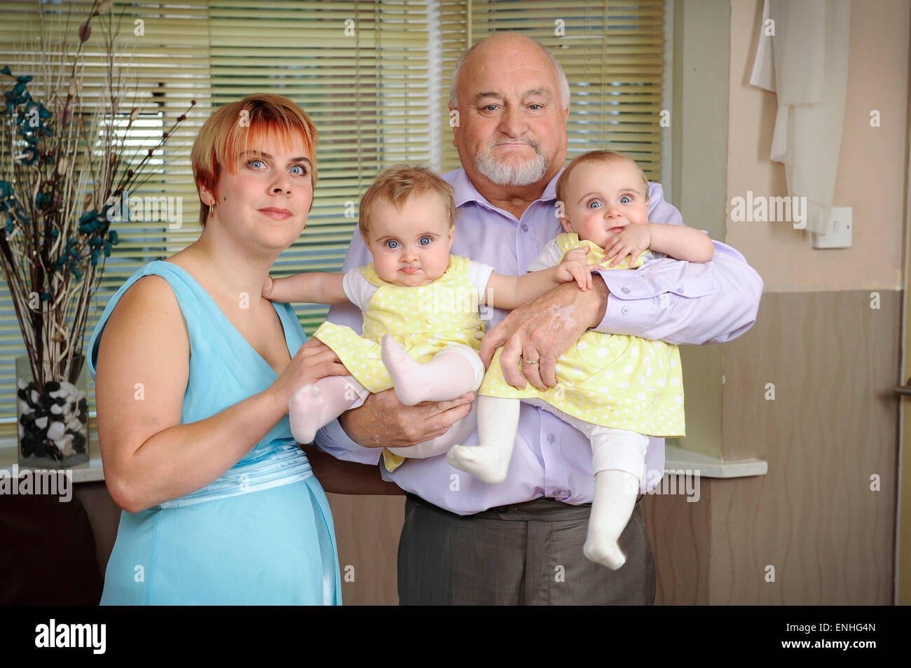 Britain's oldest dad of twins Richard Roden (71) with his wife Lisa (25 ...