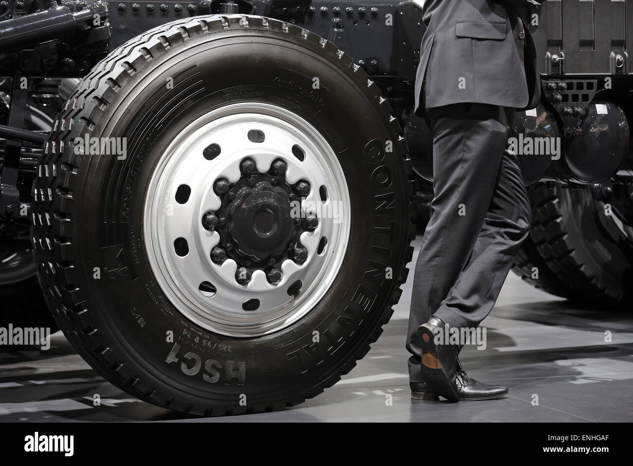 Man tgs hi-res stock photography and images - Alamy