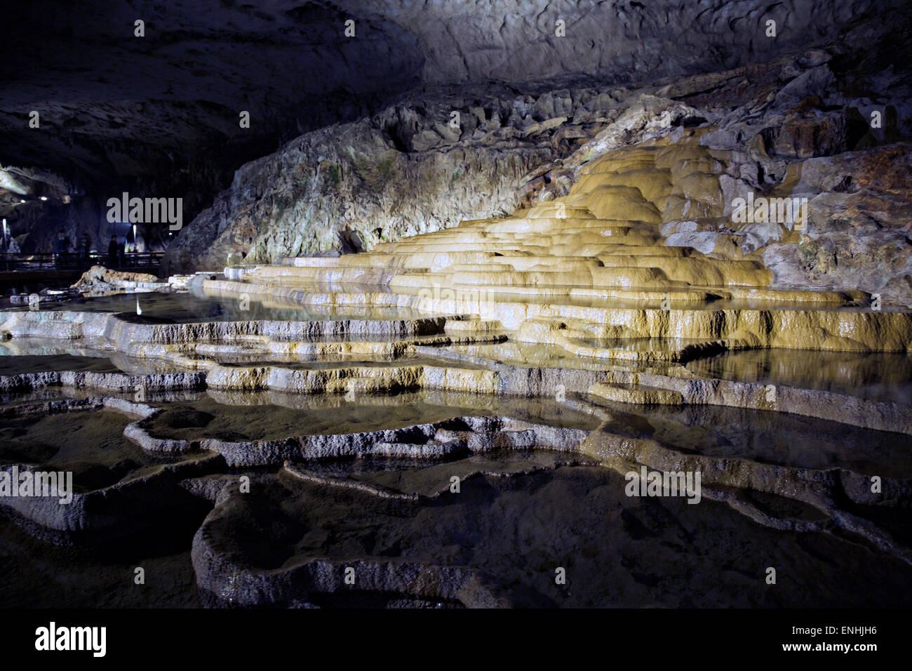 Elaborate caves hi-res stock photography and images - Alamy