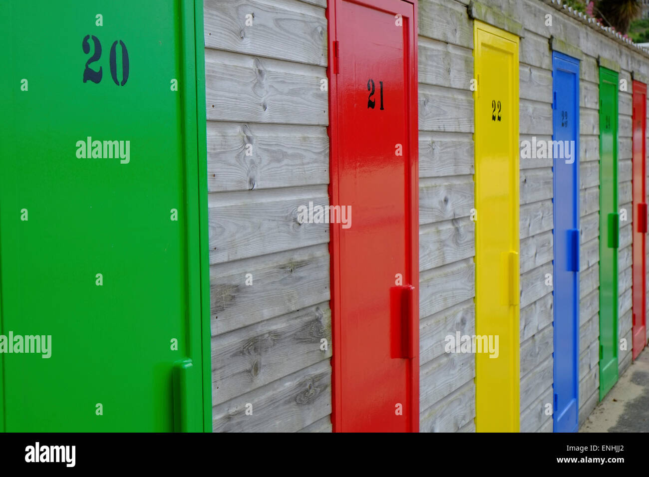 Colourful beach hut hi-res stock photography and images - Alamy