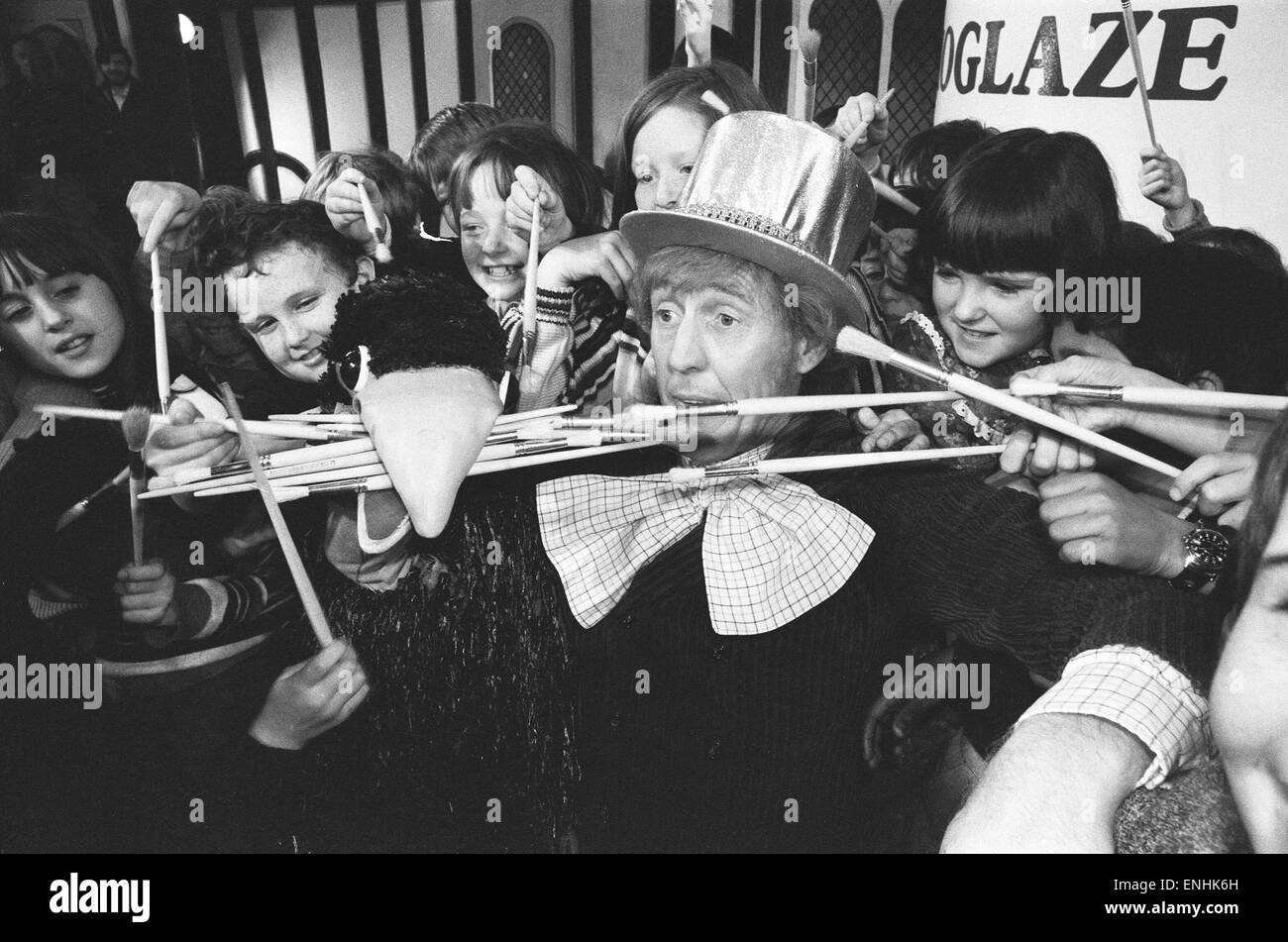 Rod Hull and Emu seen here greeting 30 small children at the Wimbledom ...