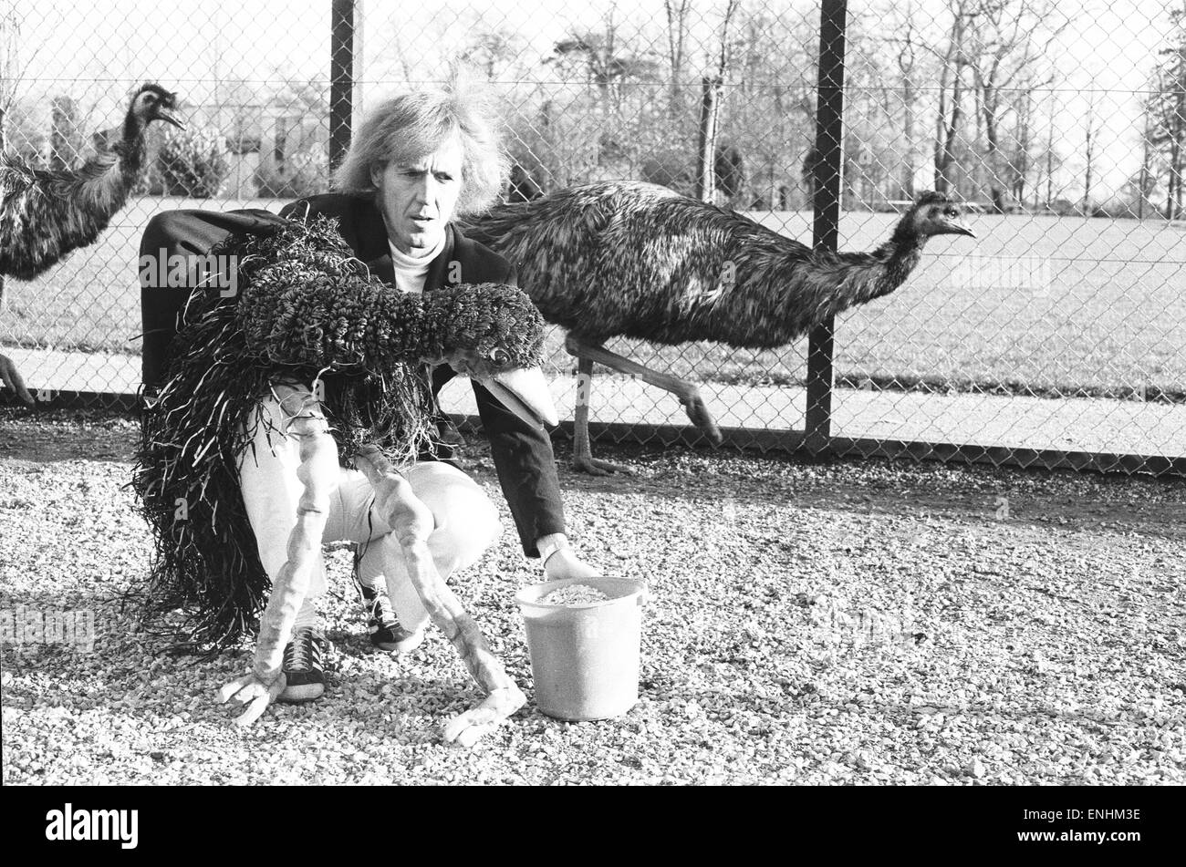 Rod hull and emu seen here with Black and White Stock Photos & Images ...