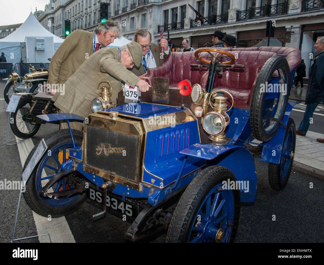 Edd China judges the vintage cars at the Regent Street Motor Show ...