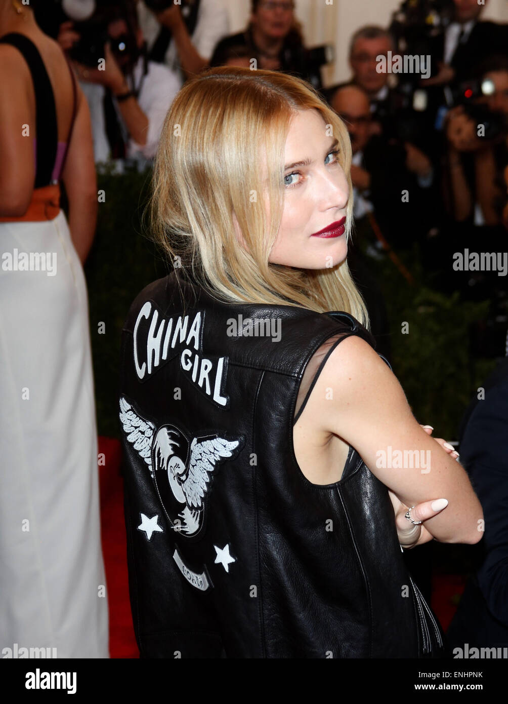 Model Dree Hemingway attends the 2015 Costume Institute Gala Benefit ...
