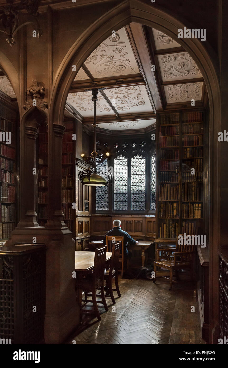 The reading area in The John Ryland library Stock Photo - Alamy