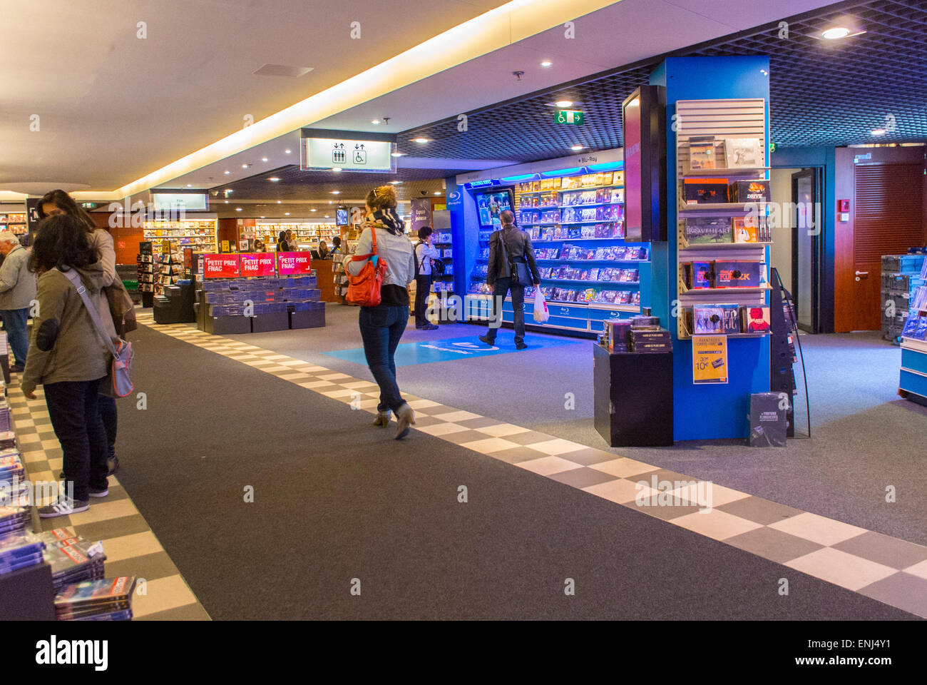 Fnac store france hi-res stock photography and images - Alamy