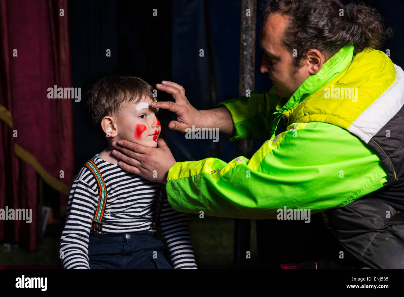 Clown profile hi-res stock photography and images - Alamy